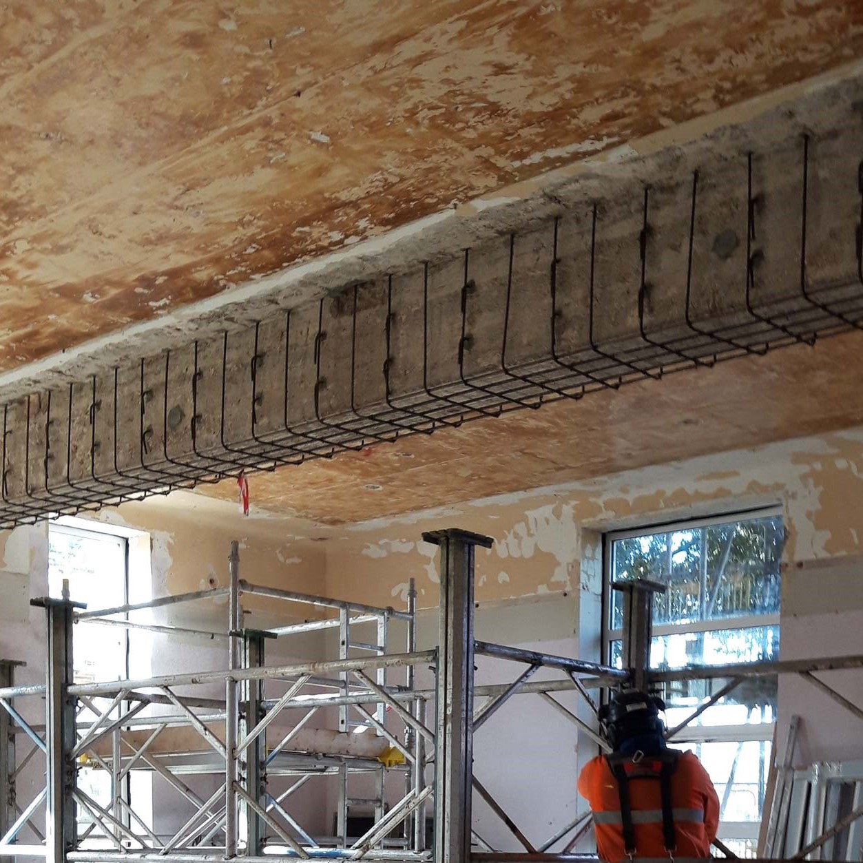 Using high performance concrete for the strengthening and upgrading of ...